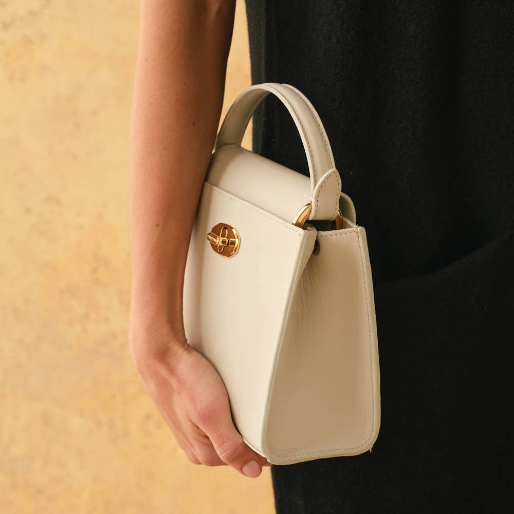 Tusting Clara Leather Handbag Powder • The British Emporium